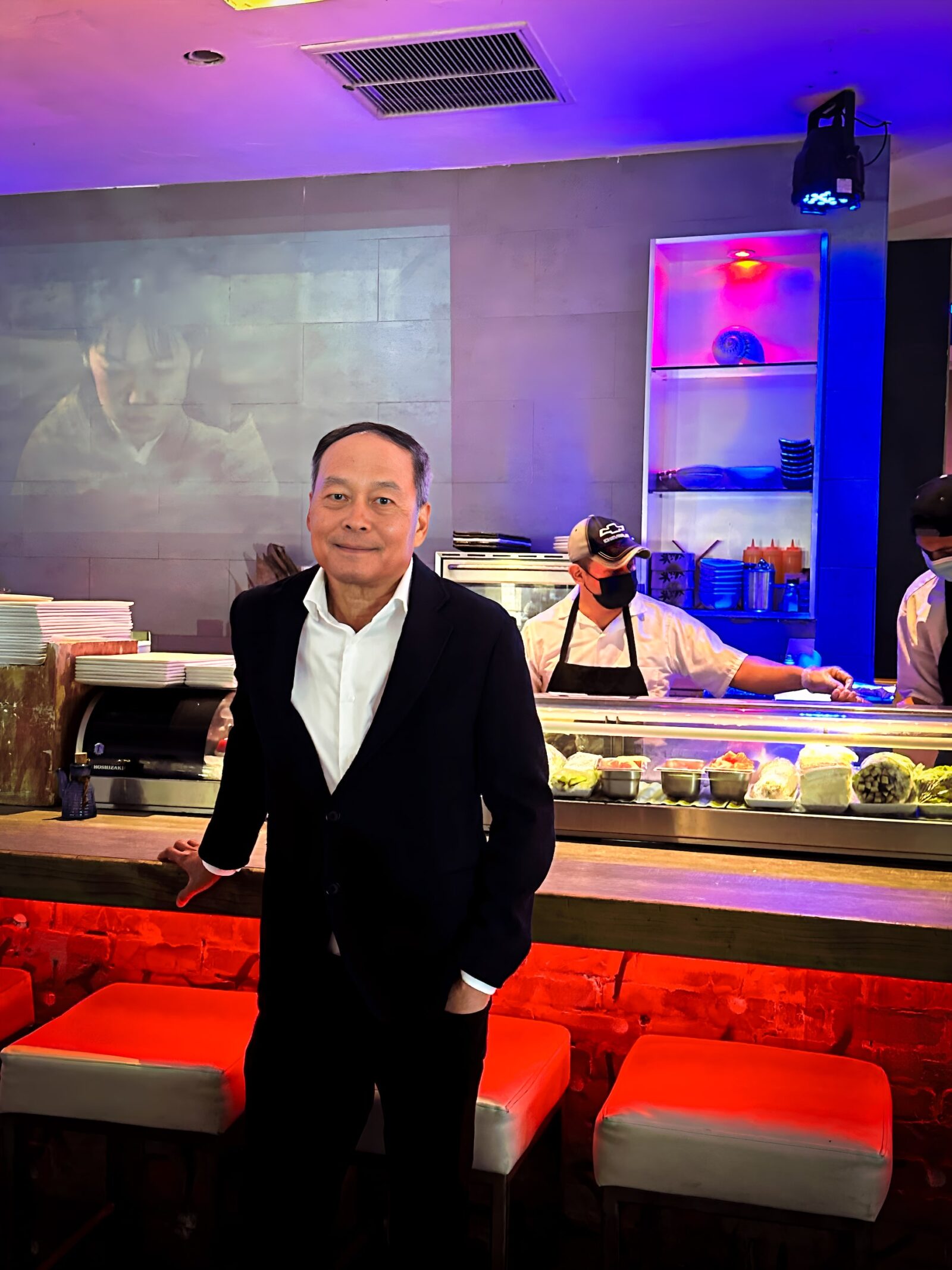 Mr. Jack Punma…..The owner of 11 restaurants in USA. – SawasdeeUSA