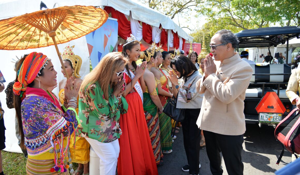 Mr. Tanee Sangrat – sawasdeeusa